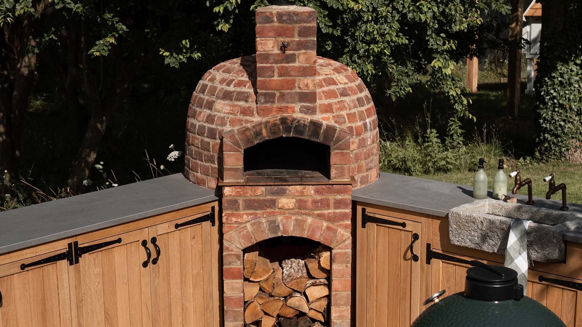 Caesarstone Porcelain worktops chosen for outdoor country kitchen